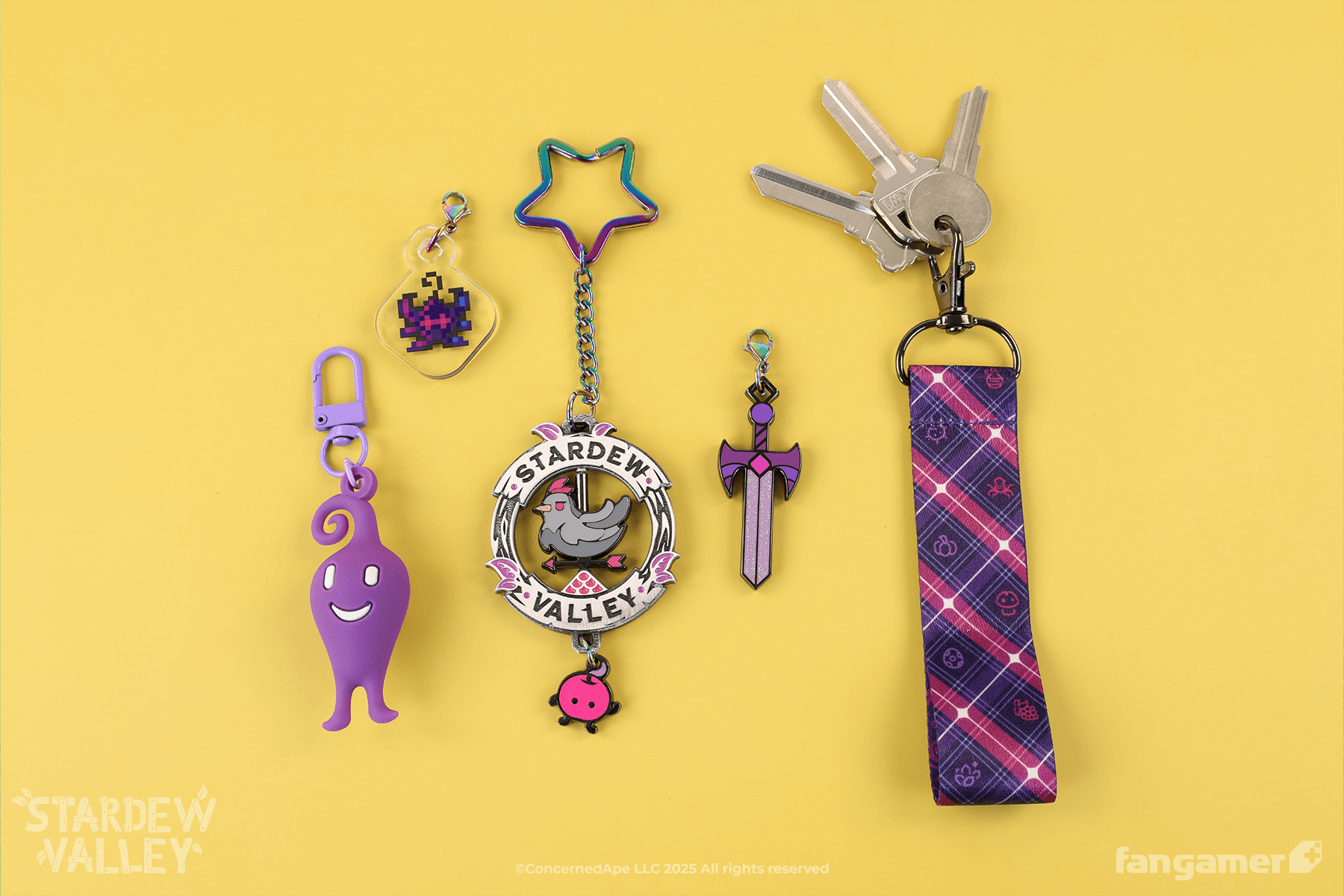 Stardew Valley - Void Farmer Spinning Charm Keychain - Fangamer Europe