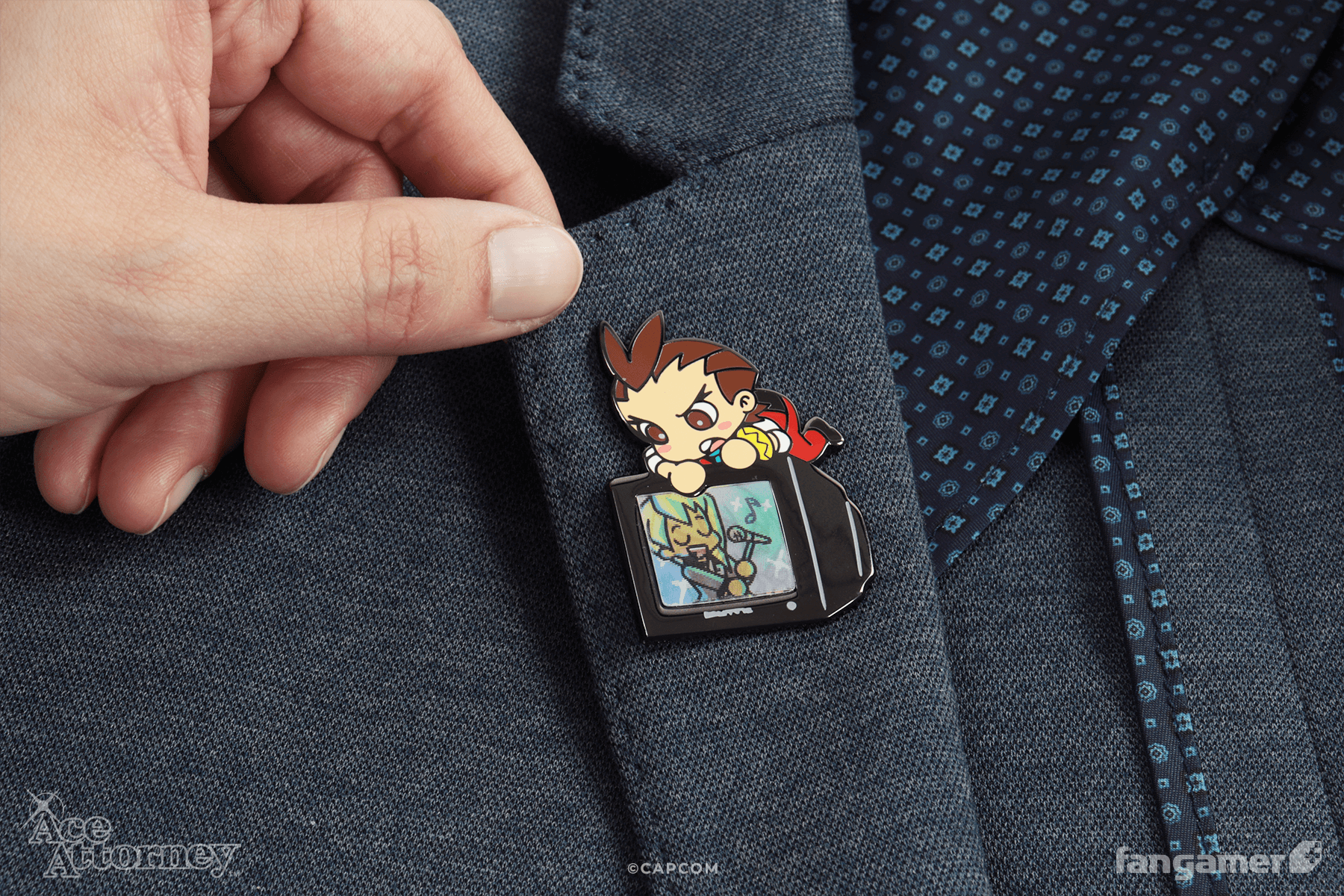 Ace Attorney - Let's Rock! Lenticular Pin - Fangamer Europe
