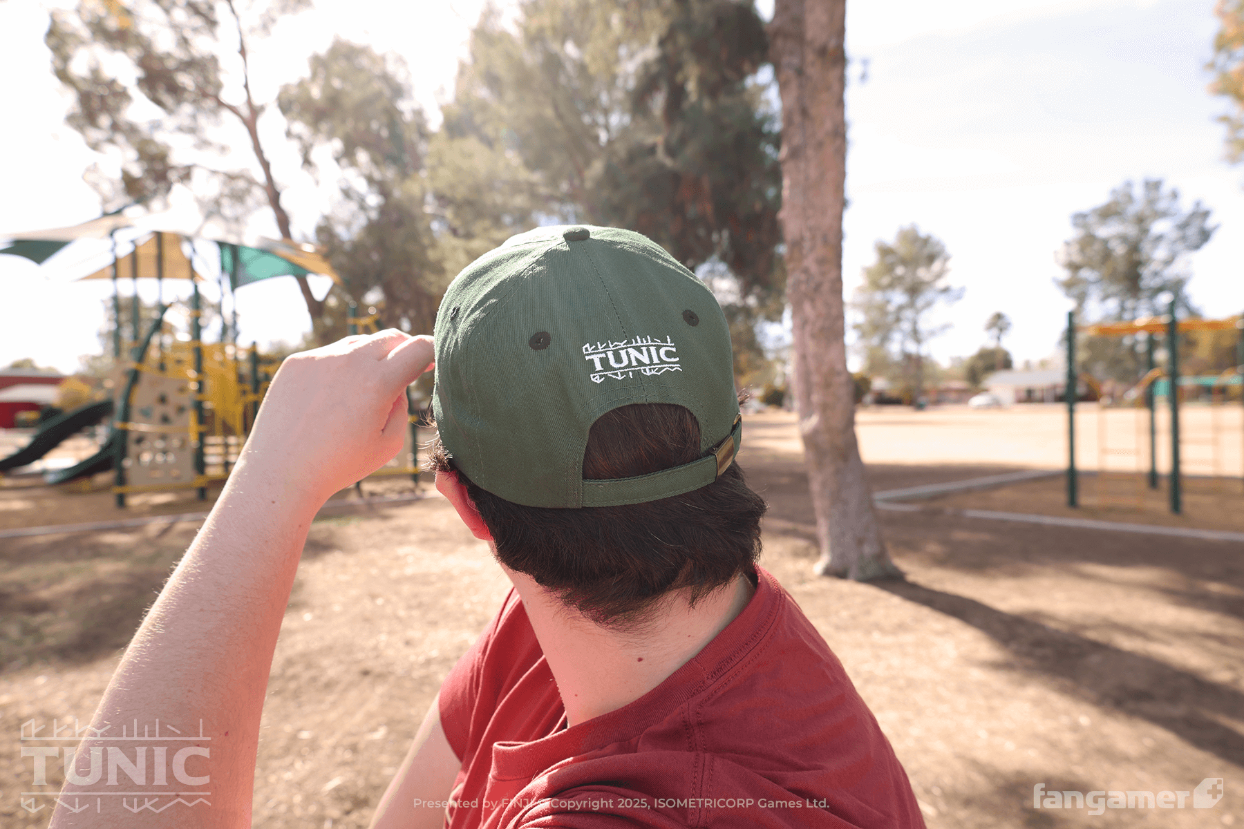 TUNIC - Runic Hat - Fangamer Europe